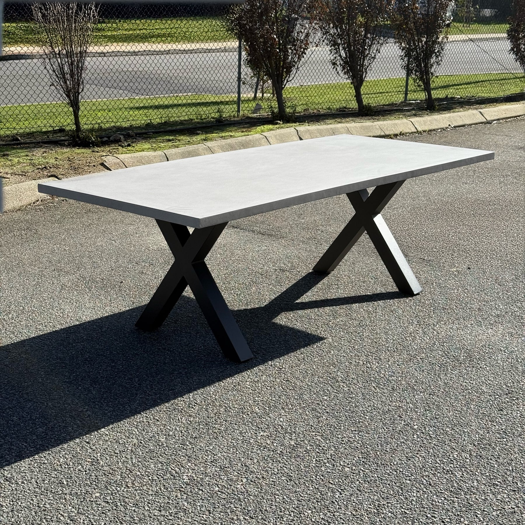 Switch Dining Table – Outdoor Furniture Warehouse